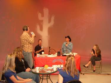 Clint Black and KNIX : Good Morning Arizona | ACountry